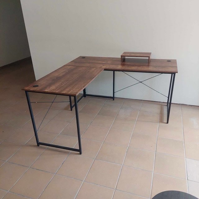 Darbo stalas; biuro stalas; kampinis - Kasparo baldai